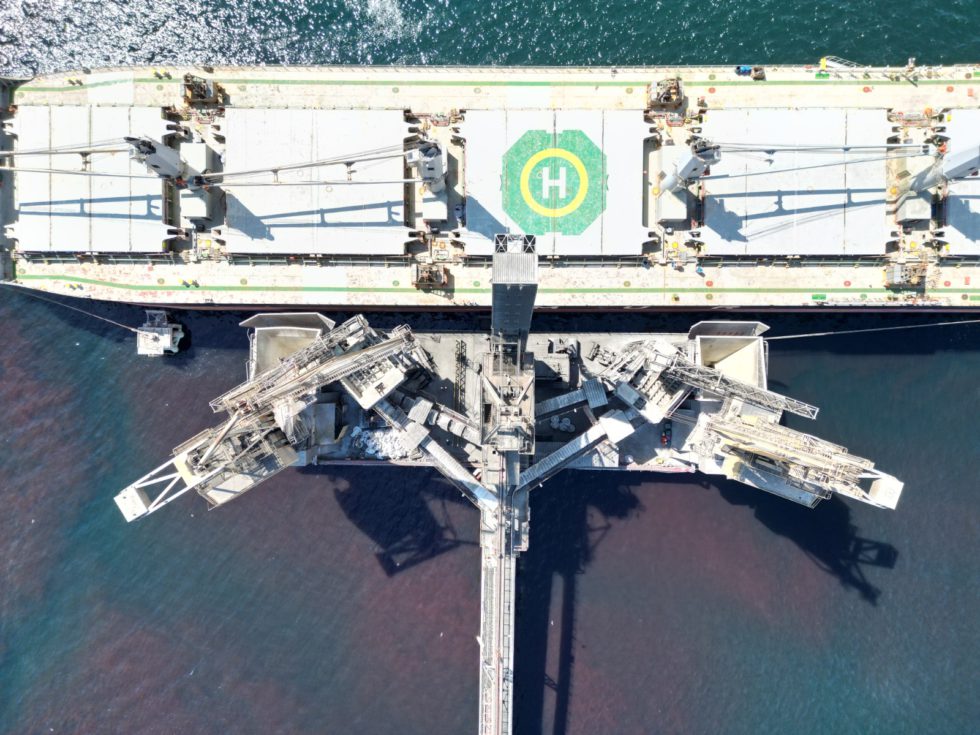 Puerto Mejillones: pionero en Chile en aplicar inteligencia artificial ...